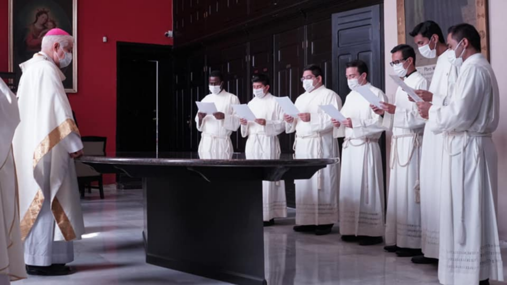 LA PRIMERA MISA DE UN NUEVO SACERDOTE – Pastoral Siglo 21